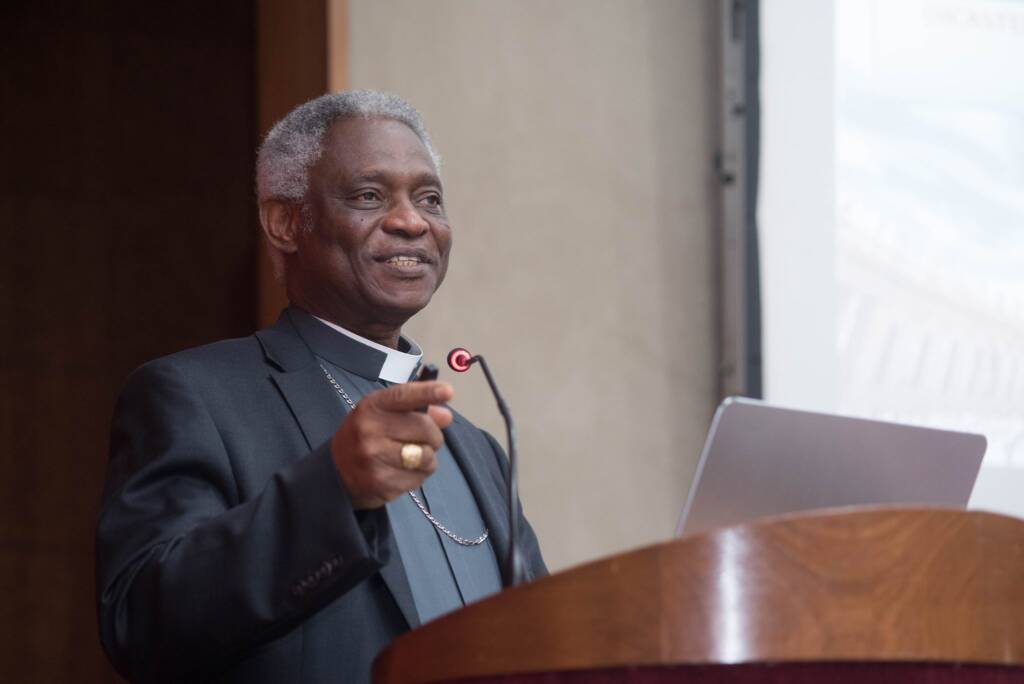 Cardeal Peter Turkson apresenta o Novo Discatério no 1º Congresso ...