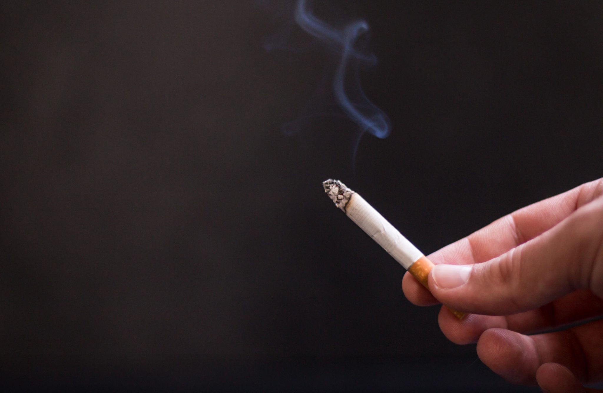 A dependência do cigarro e os problemas causados na saúde - Pró-Saúde